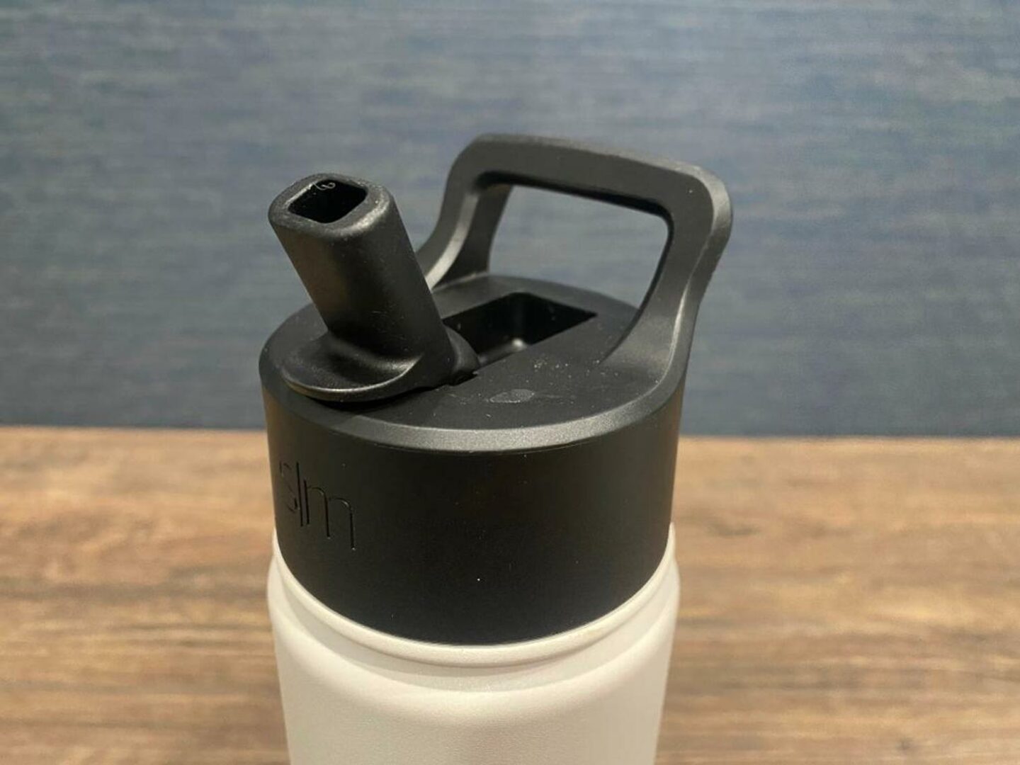 Simple Modern 22oz White Summit Water Bottle - Prolete Athletics